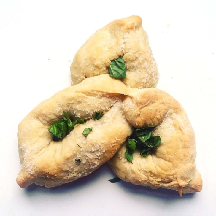 Lammas Bread Recipes: Traditional Loaves for Lughnasadh